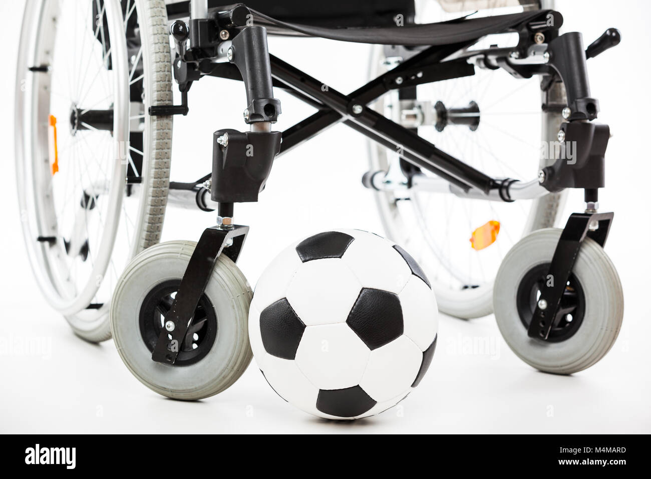 Wheelchair football hi-res stock photography and images - Alamy