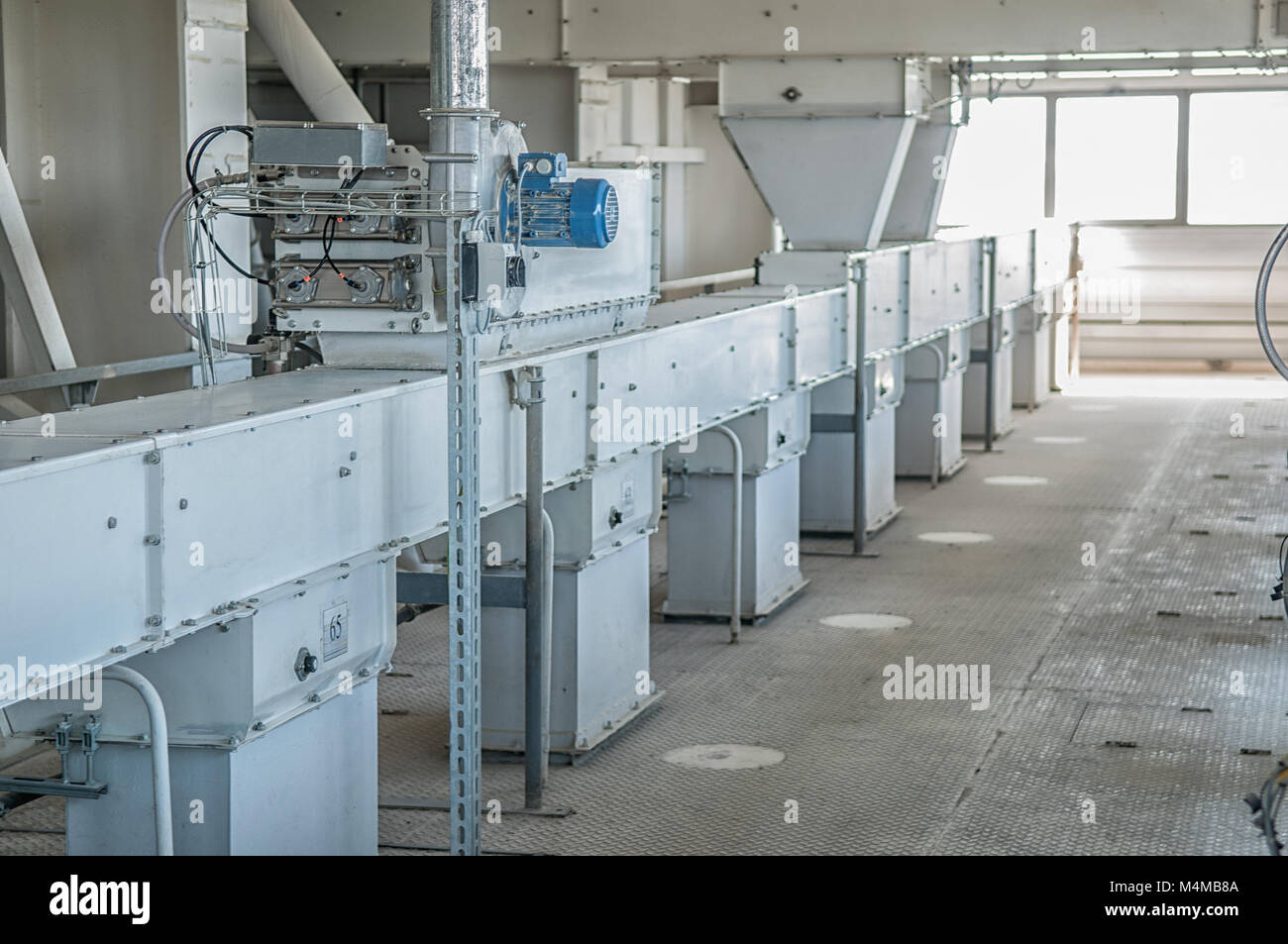 Feed production assembly line hi-res stock photography and images - Alamy