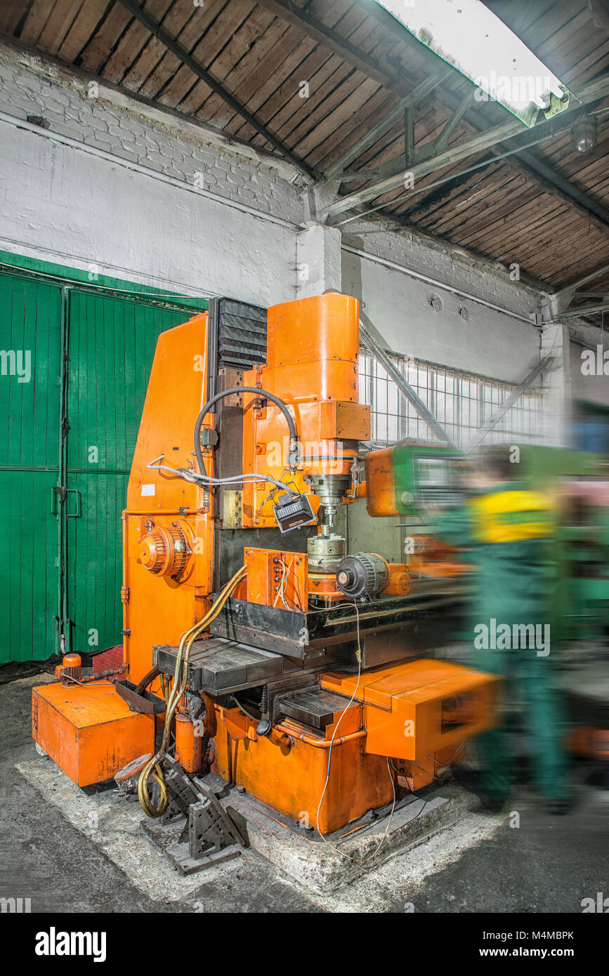 Lathe machine turning works hi-res stock photography and images - Alamy