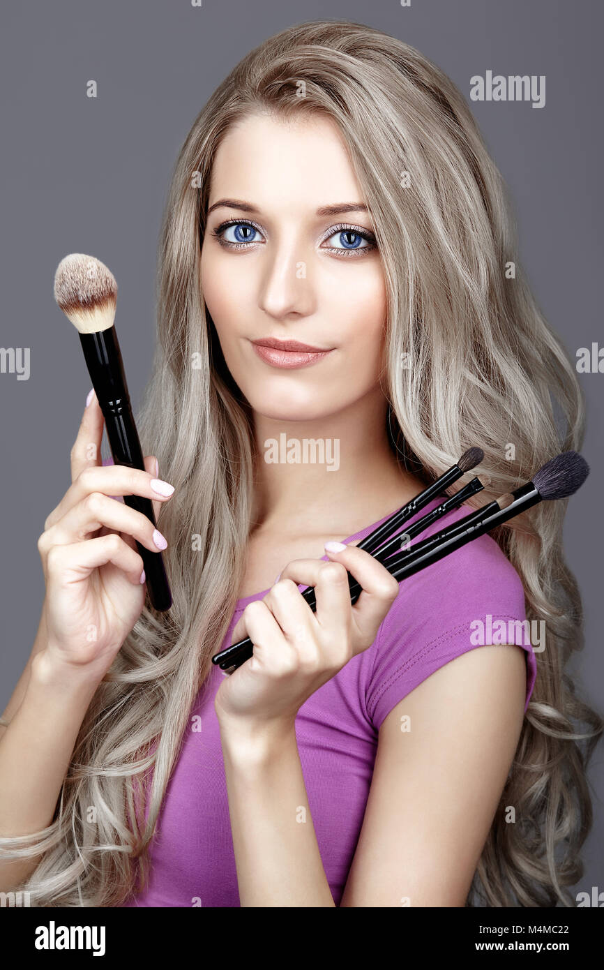 Visagis hi-res stock photography and images - Alamy