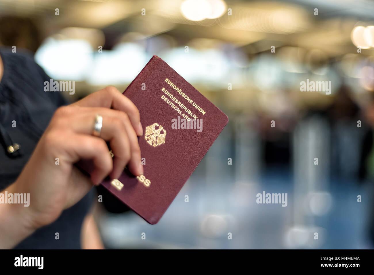 Entry and exit and airport hi-res stock photography and images - Alamy