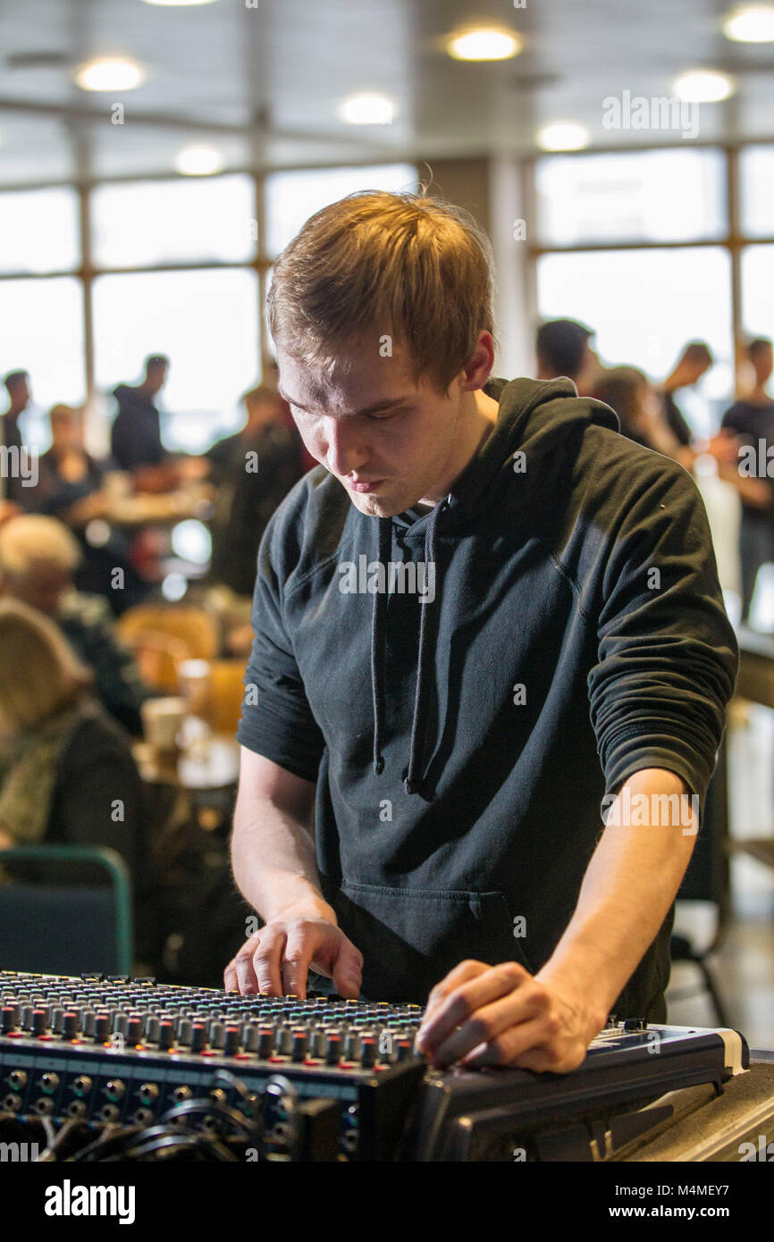 Mixing desk at concert hi-res stock photography and images - Alamy