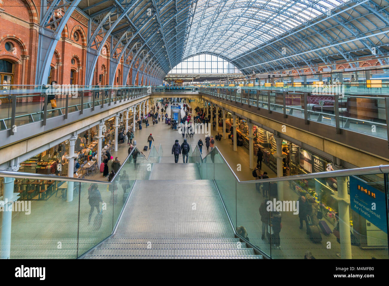 LONDON FEBRUARY 11, 2018: View of interior of St Pancras International ...