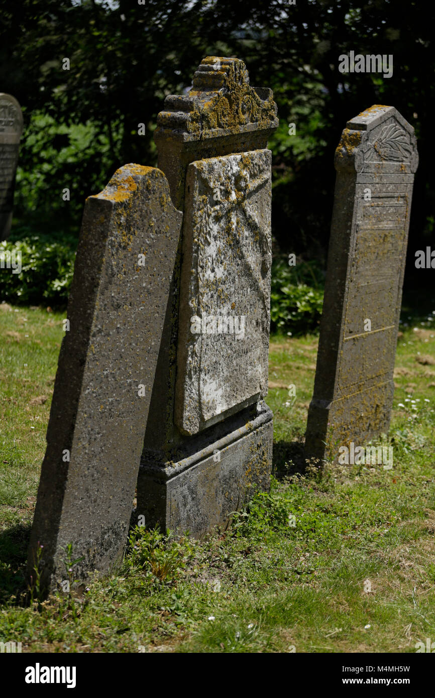 Tombstones on local cemetery hi-res stock photography and images - Alamy