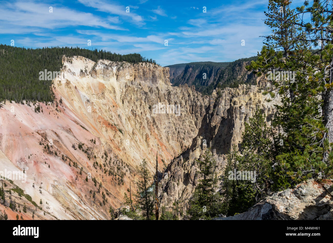 Lava cliffs hi-res stock photography and images - Alamy