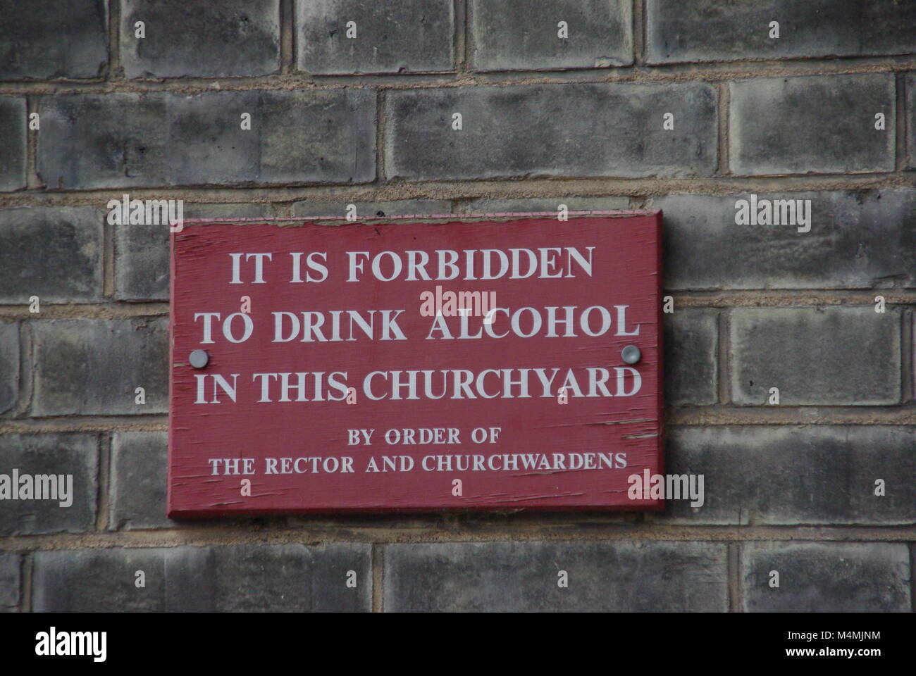 Alcohol signage hi-res stock photography and images - Alamy