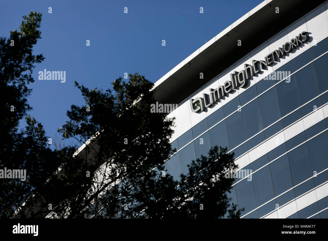 The limelight hi-res stock photography and images - Alamy