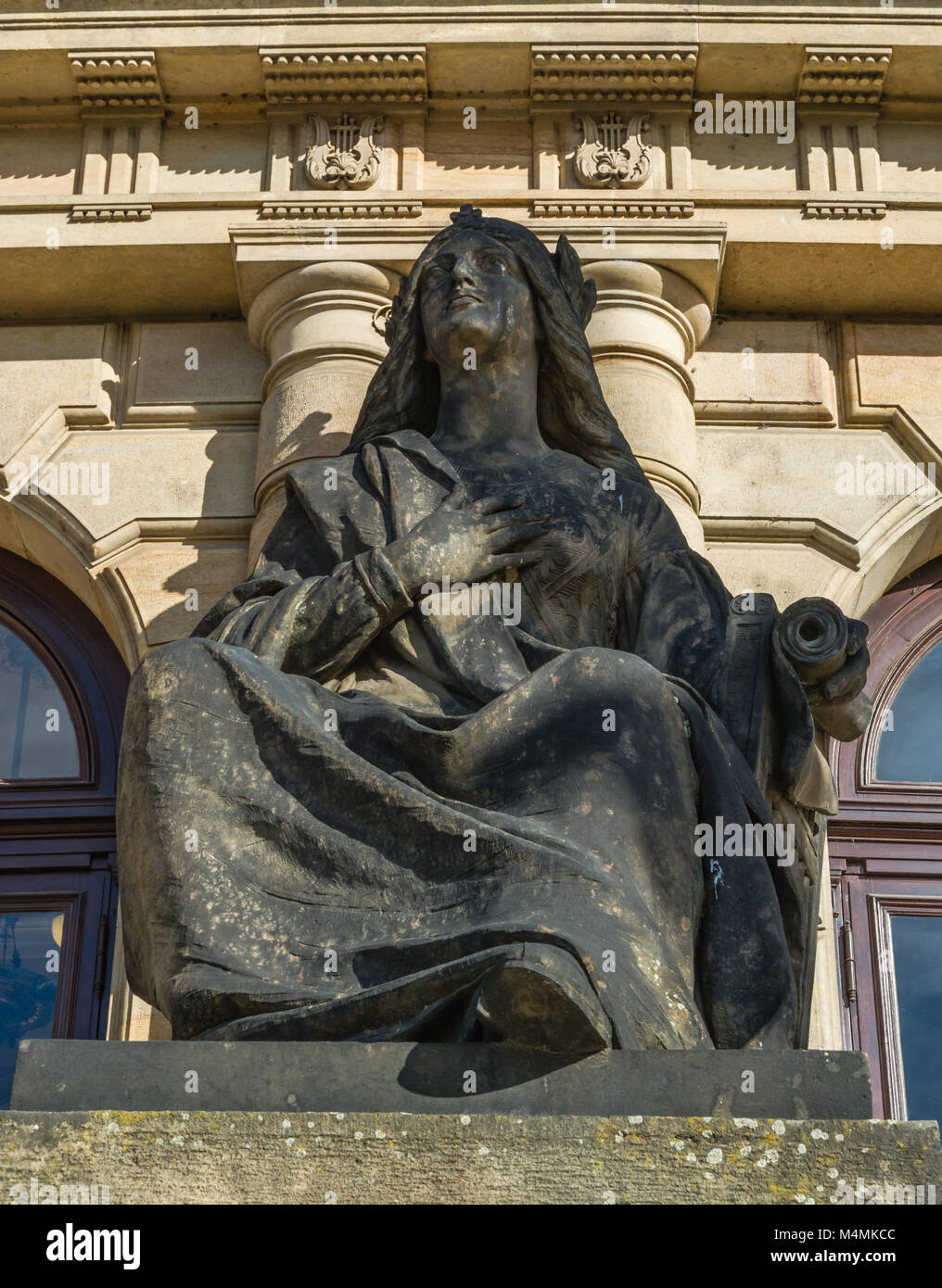 Prague sculpture woman hi-res stock photography and images - Alamy