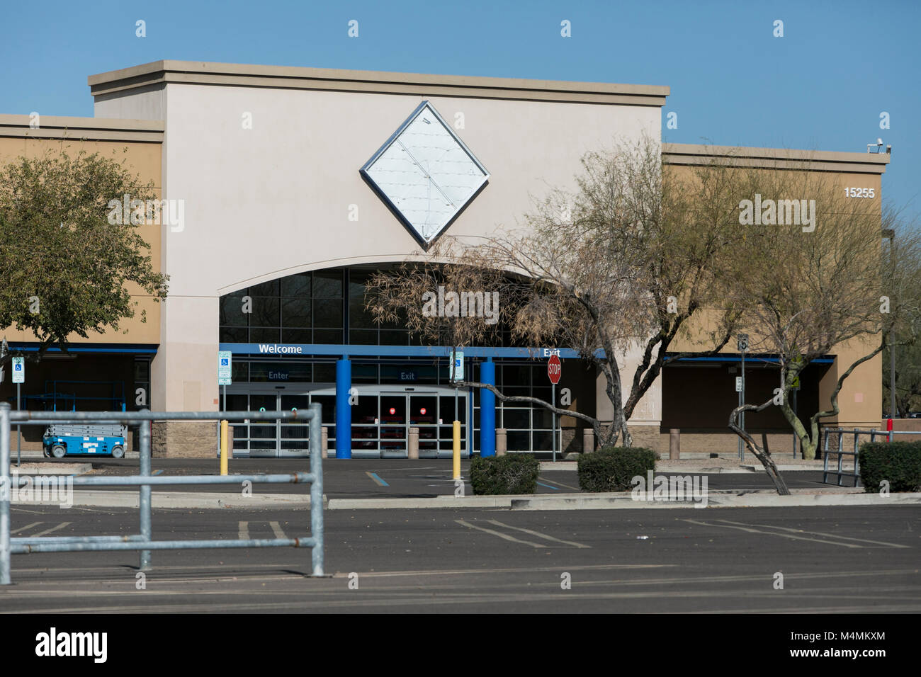 Sams club logo sign hi-res stock photography and images - Alamy