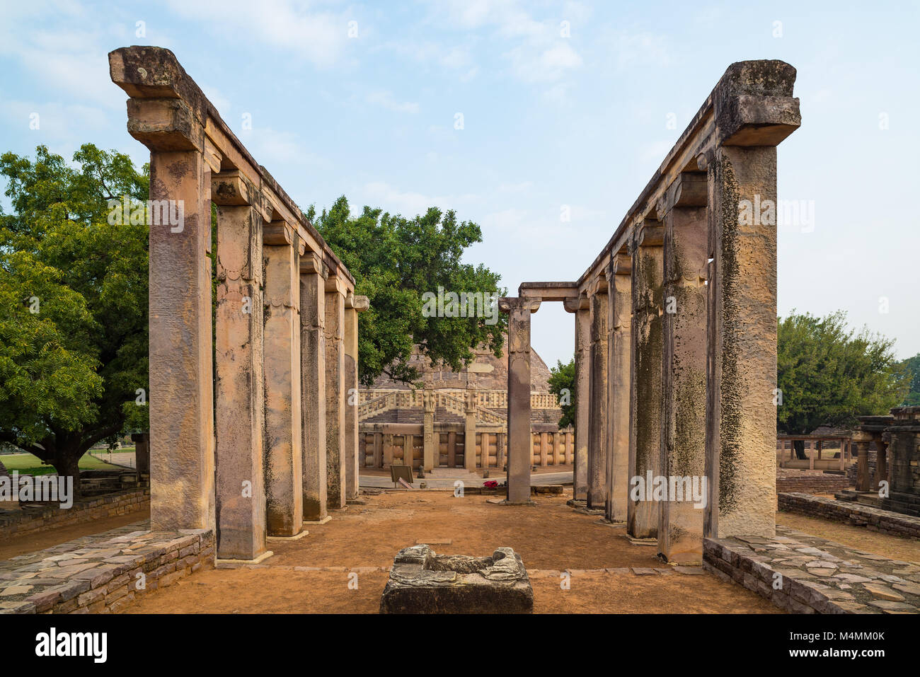 Sanchi Stupa, ancient buddhist hindu statue details, religion mystery ...
