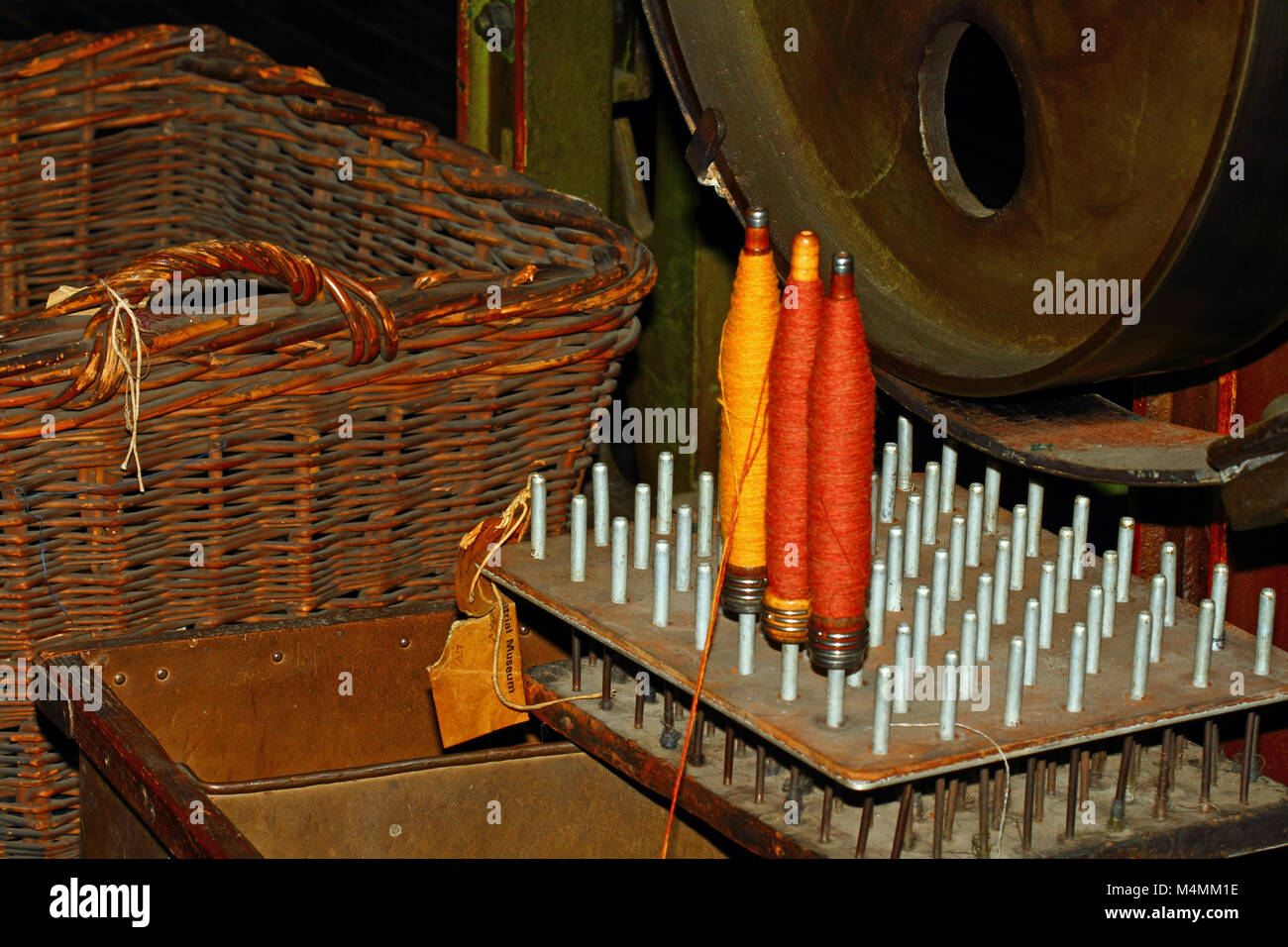 Making yarn hi-res stock photography and images - Alamy