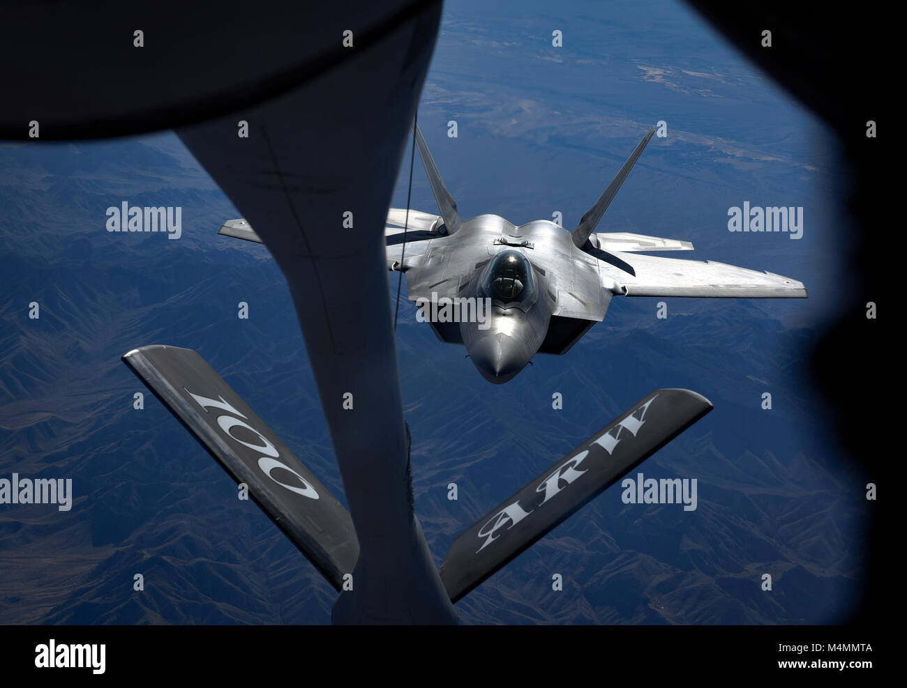 An F-22 Raptor fighter jet assigned to the 27th Fighter Squadron at ...