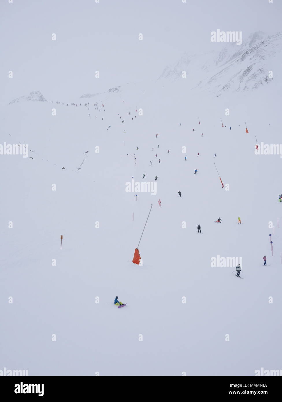 Ski lift slope hi-res stock photography and images - Alamy