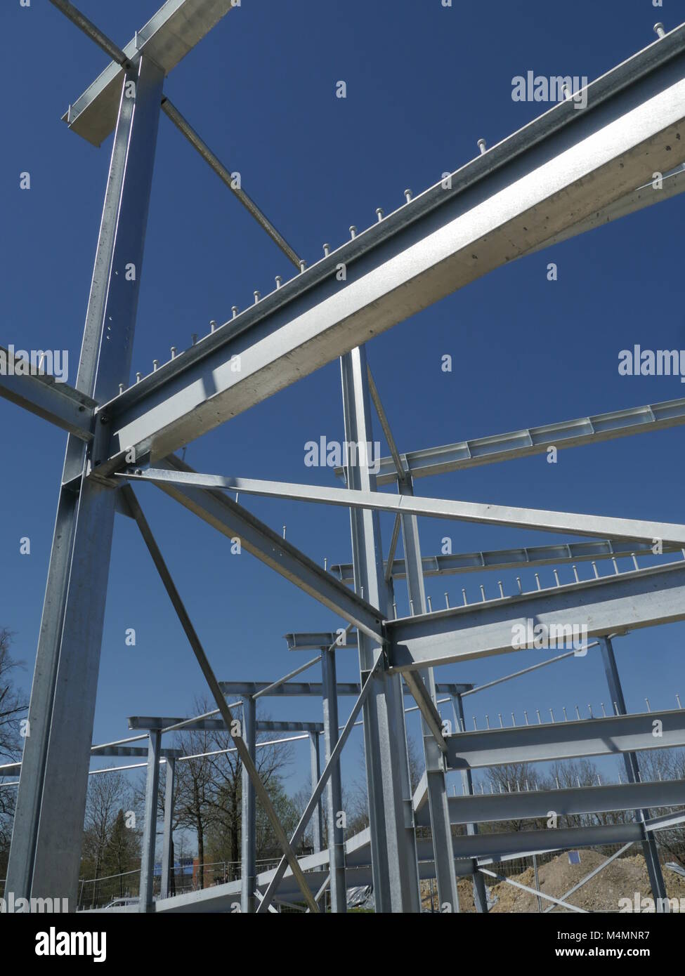 Steel roof structure hi-res stock photography and images - Alamy