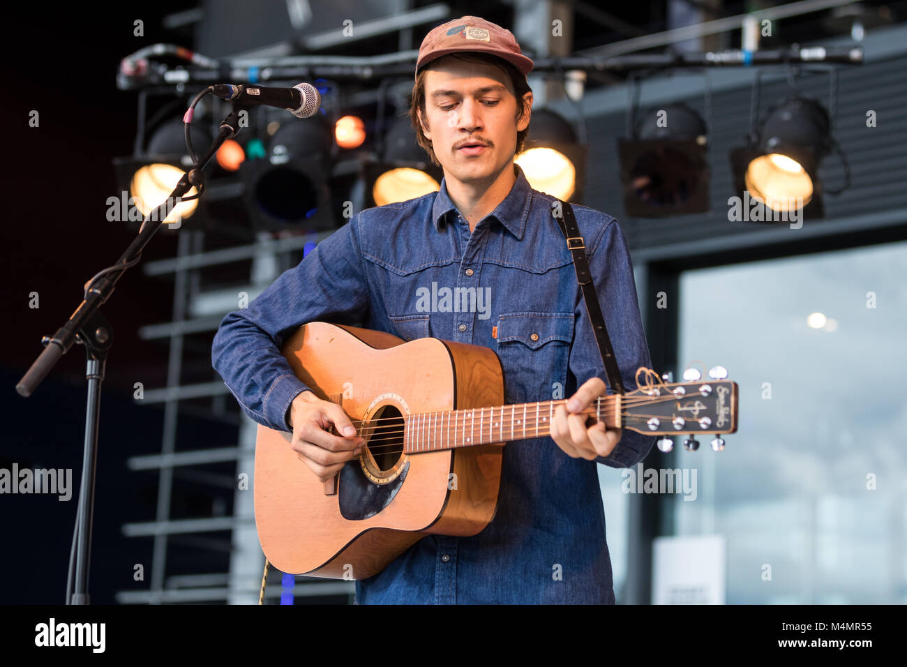 Tall and long hi-res stock photography and images - Alamy