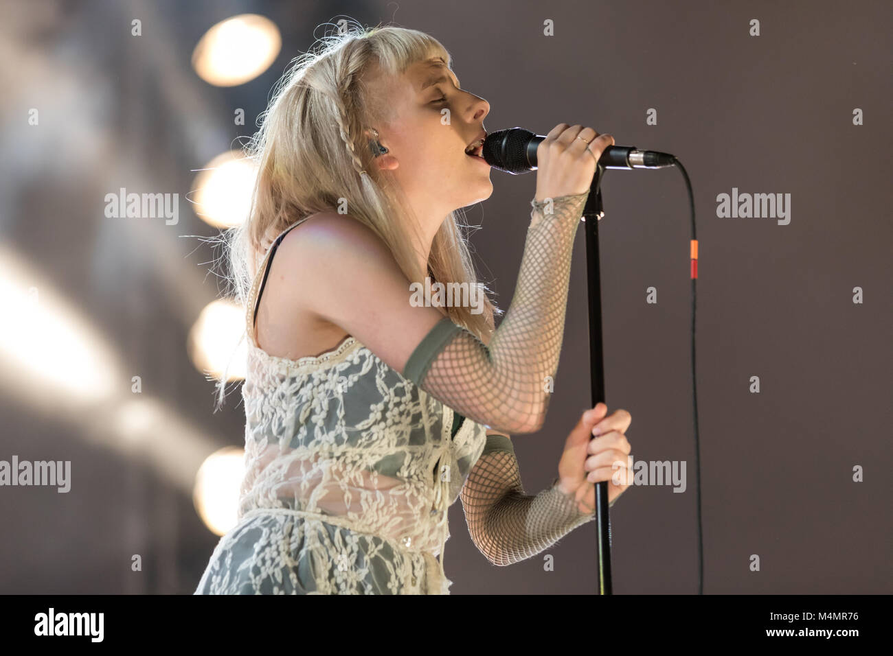 Aurora Singer Stock Photos & Aurora Singer Stock Images - Page 2 - Alamy