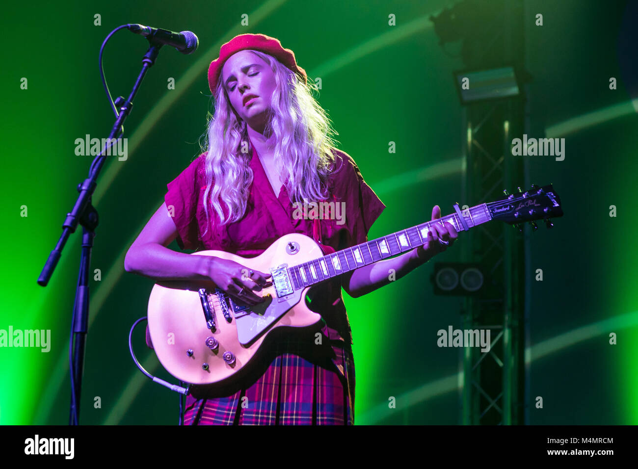 Musician girl hi-res stock photography and images - Alamy
