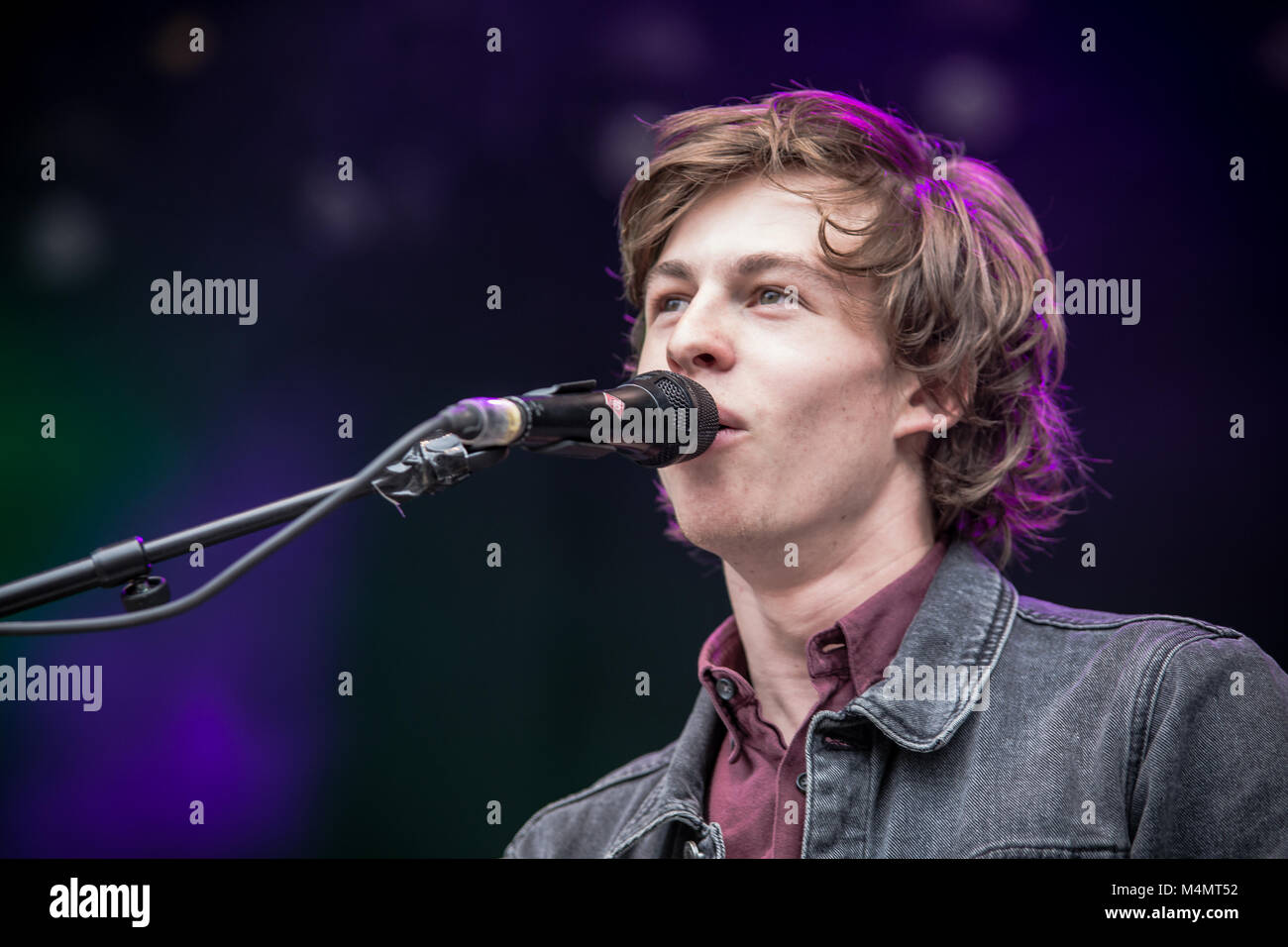 Giant rooks concert hi-res stock photography and images - Alamy