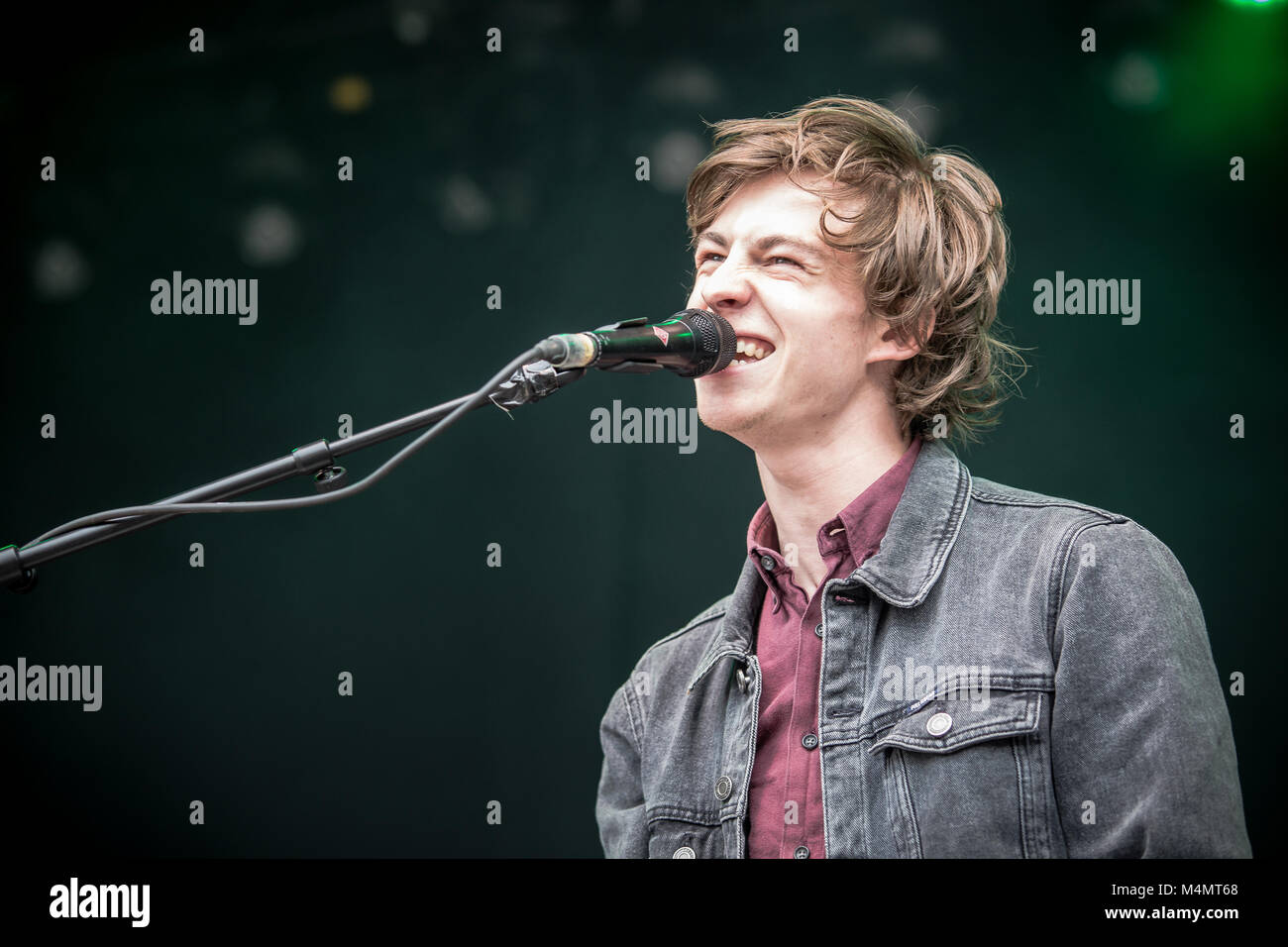 Giant rooks concert hi-res stock photography and images - Alamy