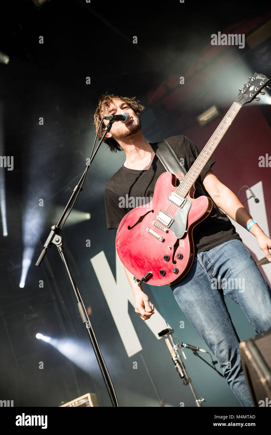 Kytes hi-res stock photography and images - Alamy