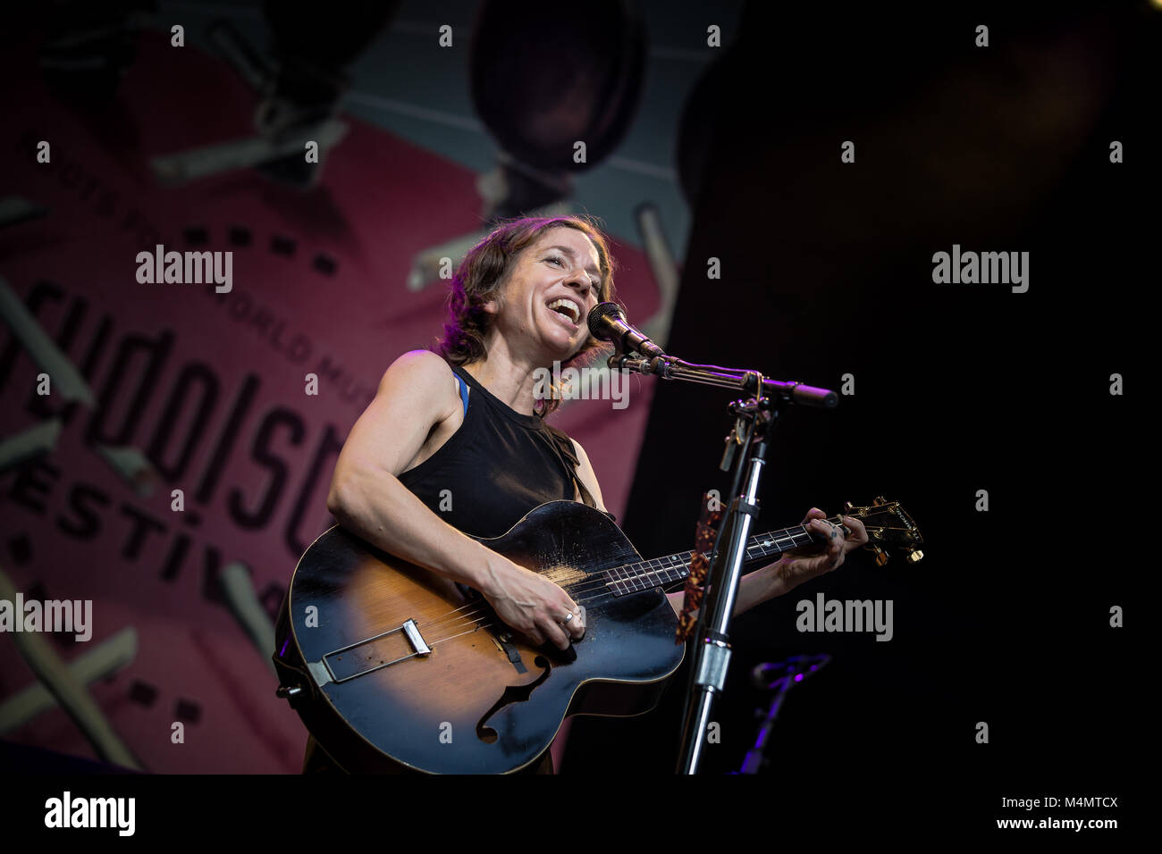 Ani di franco musician hi-res stock photography and images - Alamy