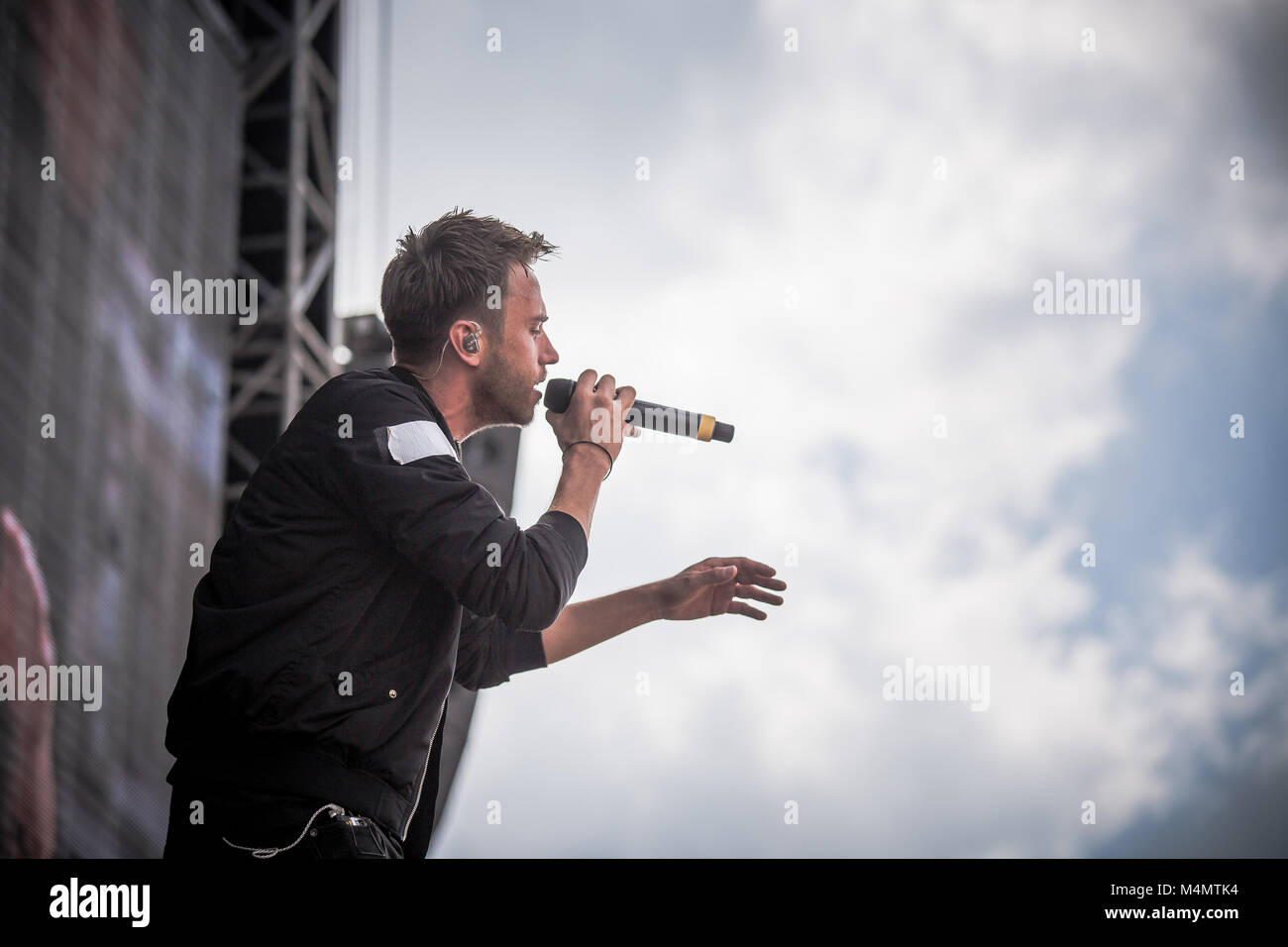 Clueso hi-res stock photography and images - Alamy