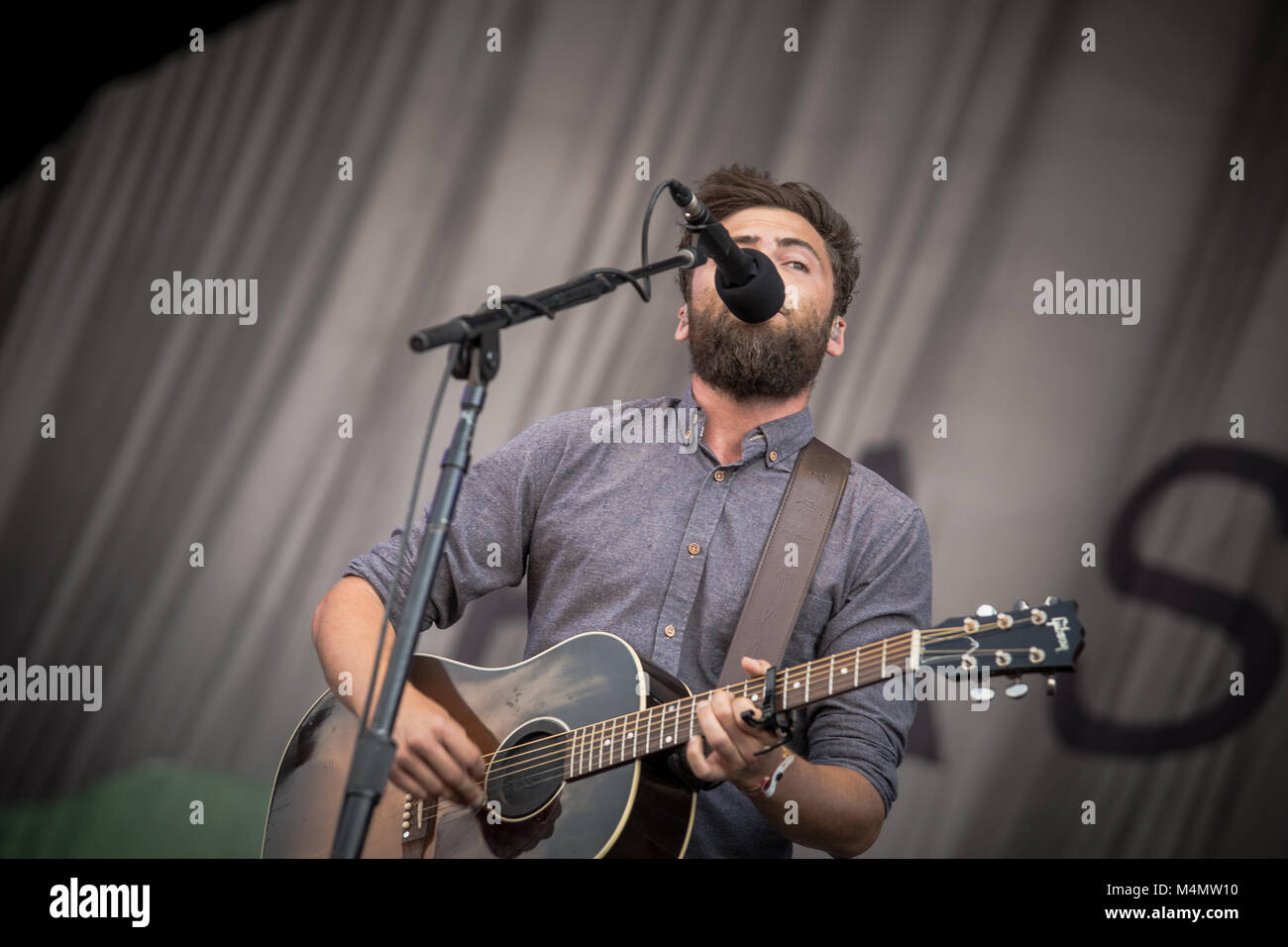 Passenger live concert hi-res stock photography and images - Alamy