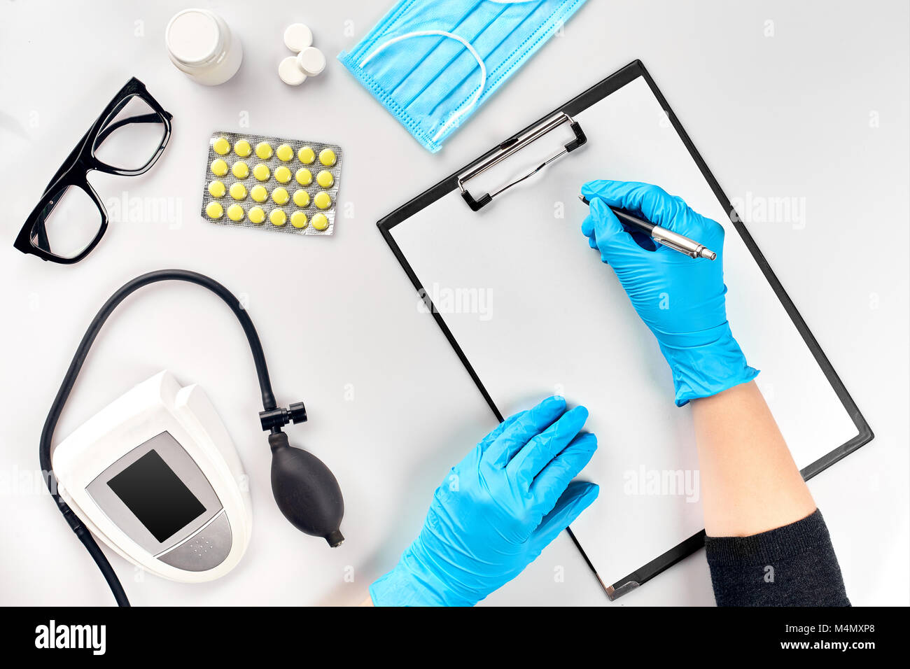 Surgerytable hi-res stock photography and images - Alamy