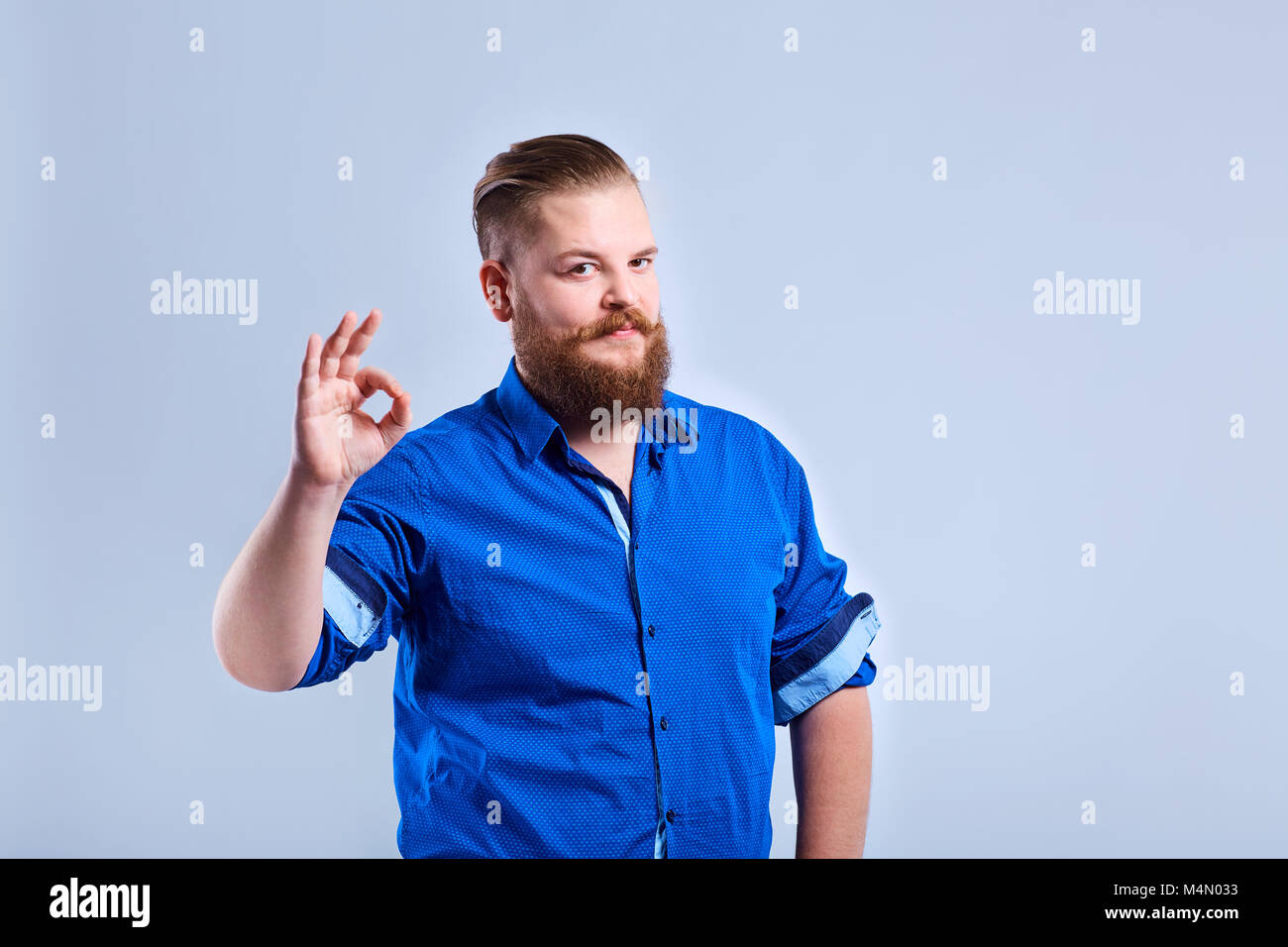 Okay hand sign hi-res stock photography and images - Alamy