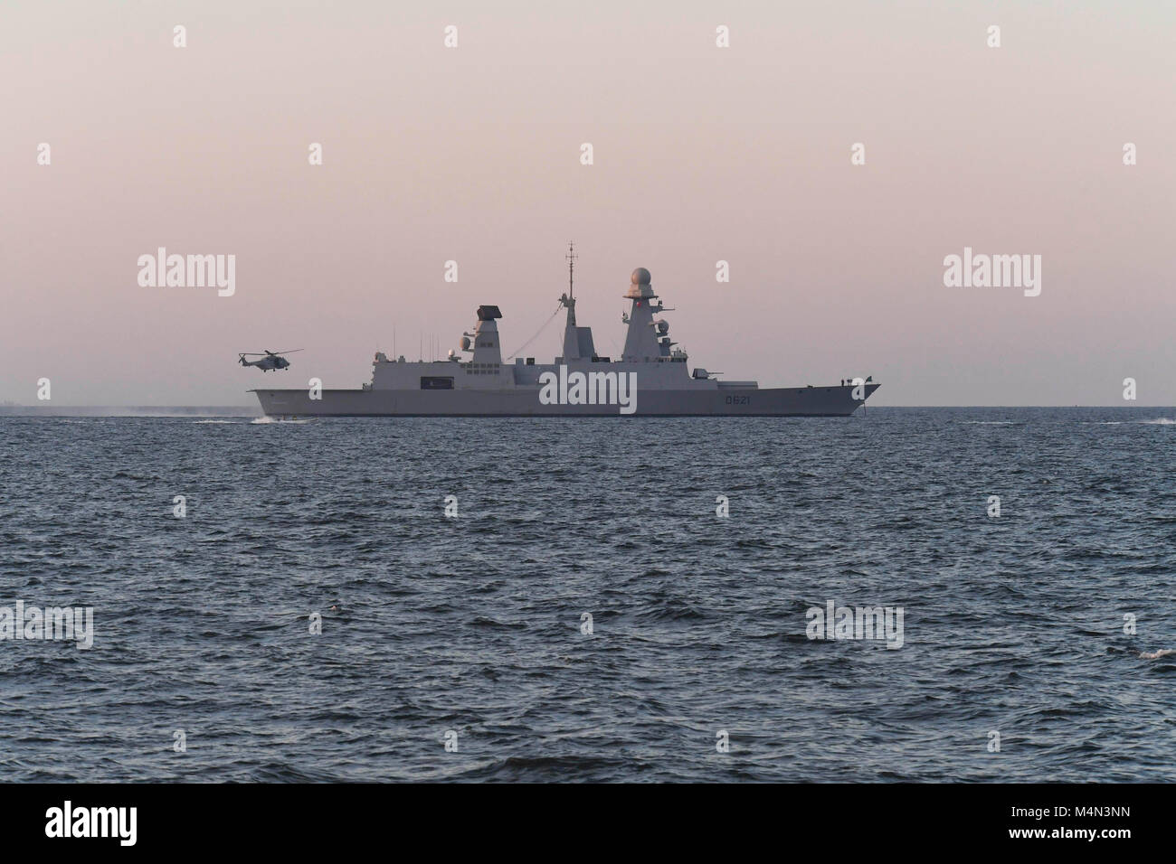 Royal navy of oman hi-res stock photography and images - Alamy