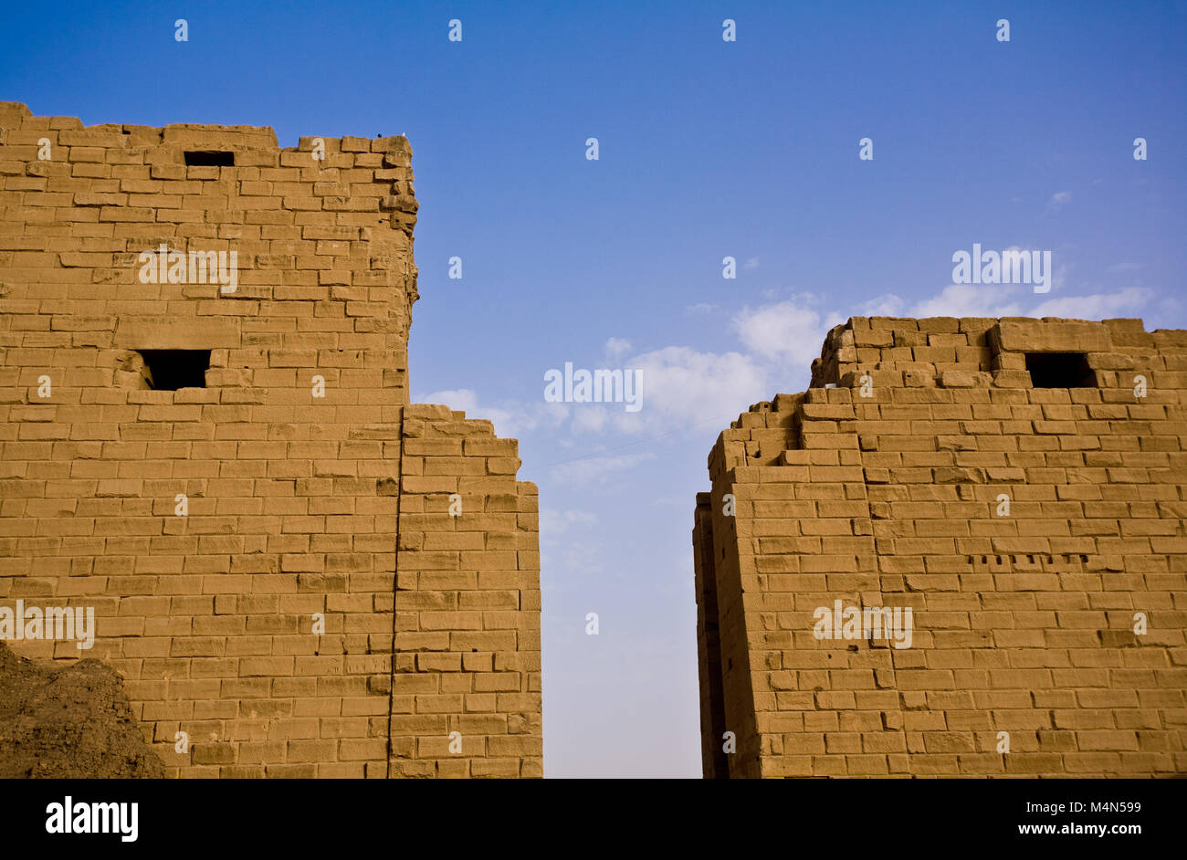 Mud brick temple hi-res stock photography and images - Alamy