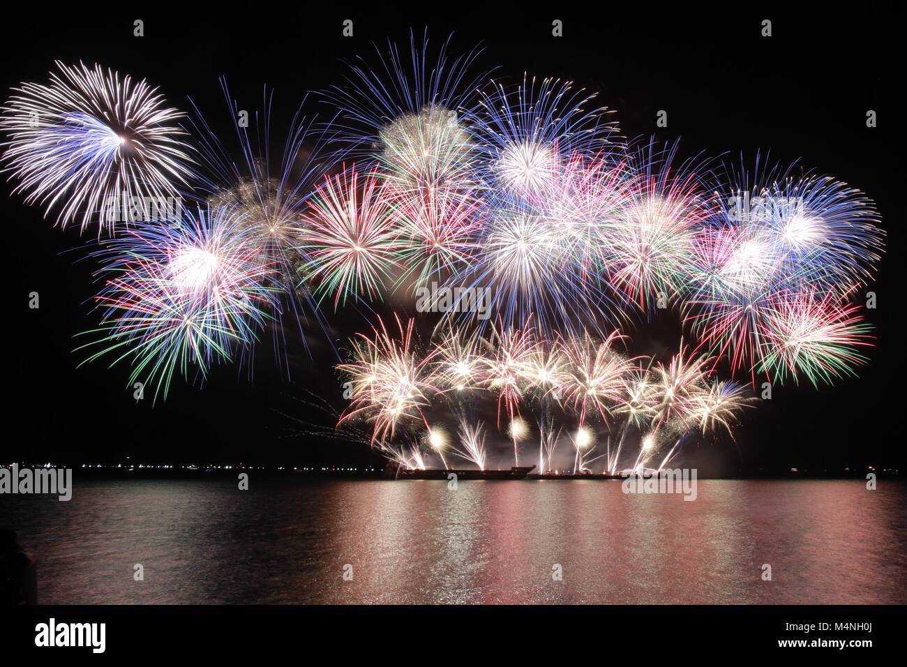 Pasay City, Philippines. 17th Feb, 2018. Fireworks from the Philippines ...