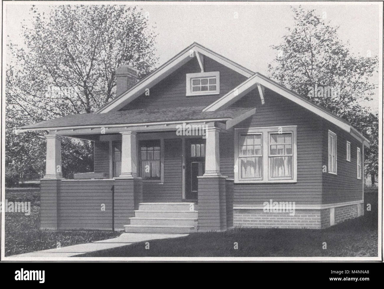 This 1922 catalog presents Bennett Better-Built ready-cut homes ...