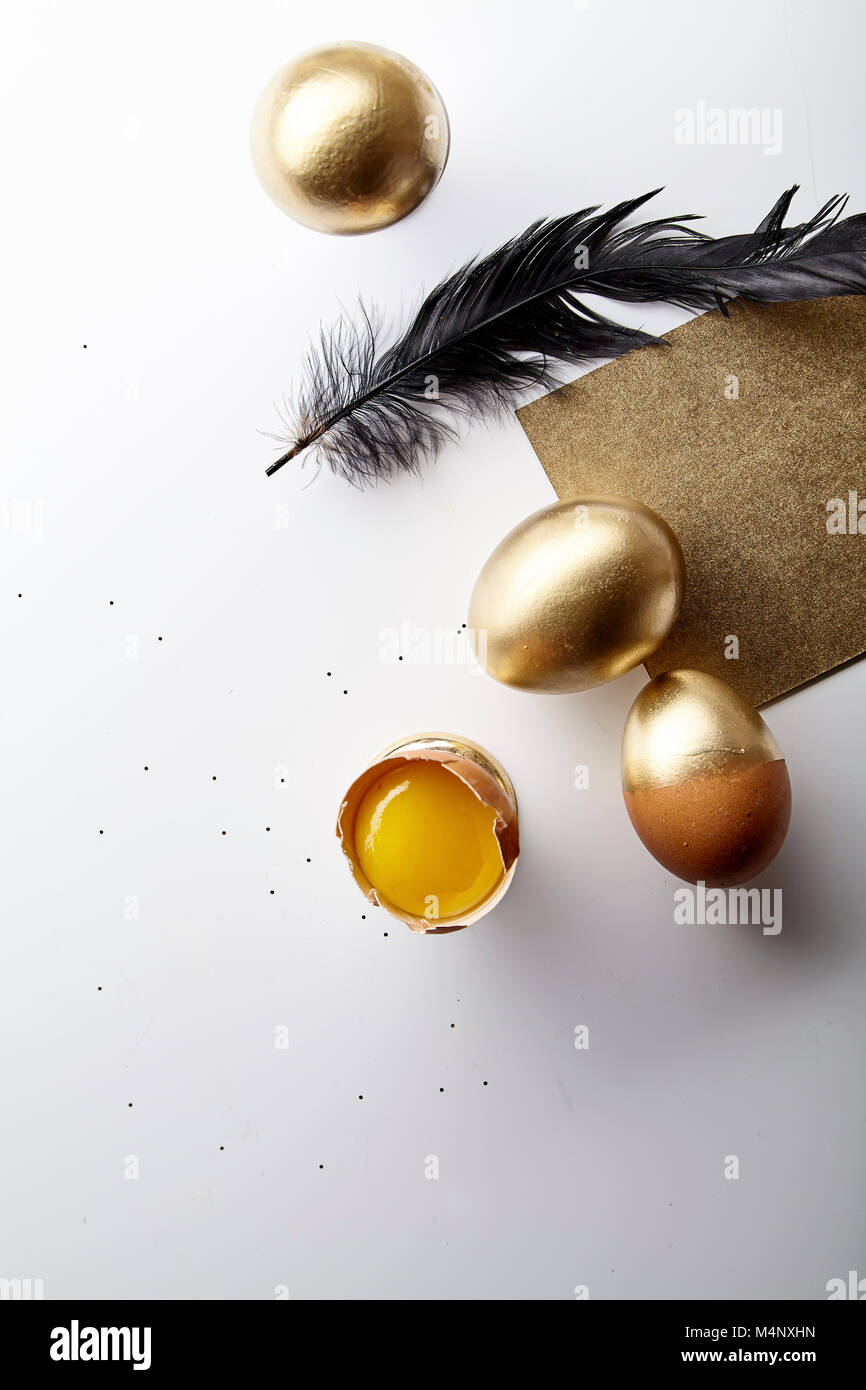 Golden yolk hi-res stock photography and images - Alamy