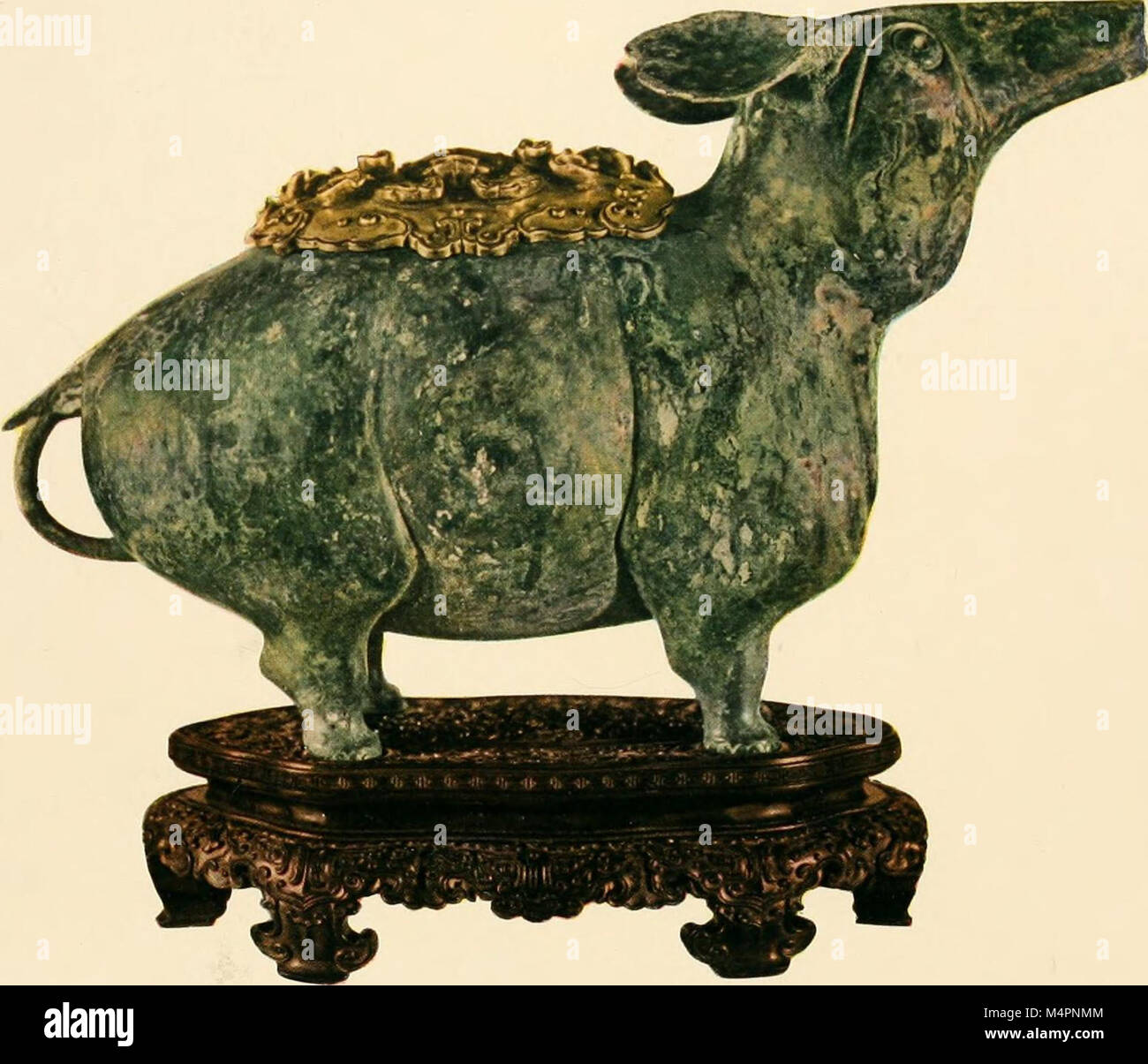 Bronze zun hi-res stock photography and images - Alamy