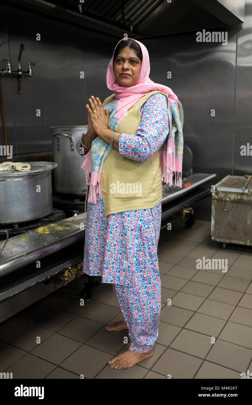 Indian lady cooking hi-res stock photography and images - Alamy
