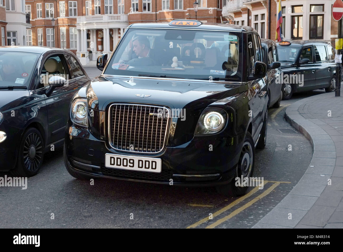 London electric vehicle hi-res stock photography and images - Alamy