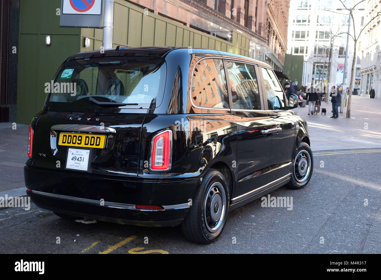 Geely taxi hi-res stock photography and images - Alamy