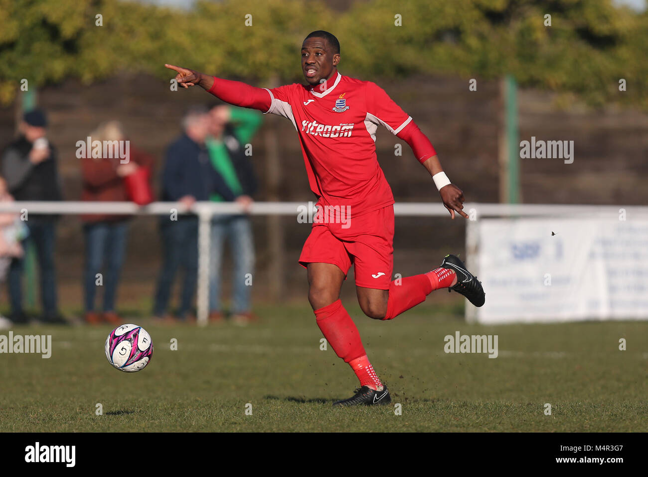 Jonathan Mbamarah of Redbridge during Great Wakering Rovers vs ...