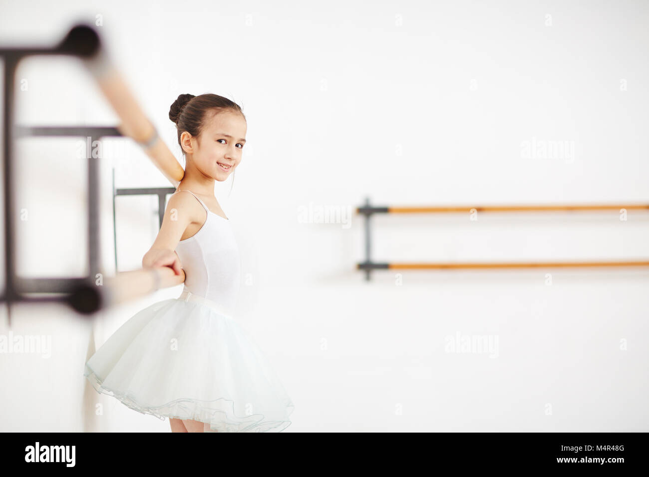 Girl training hi-res stock photography and images - Alamy