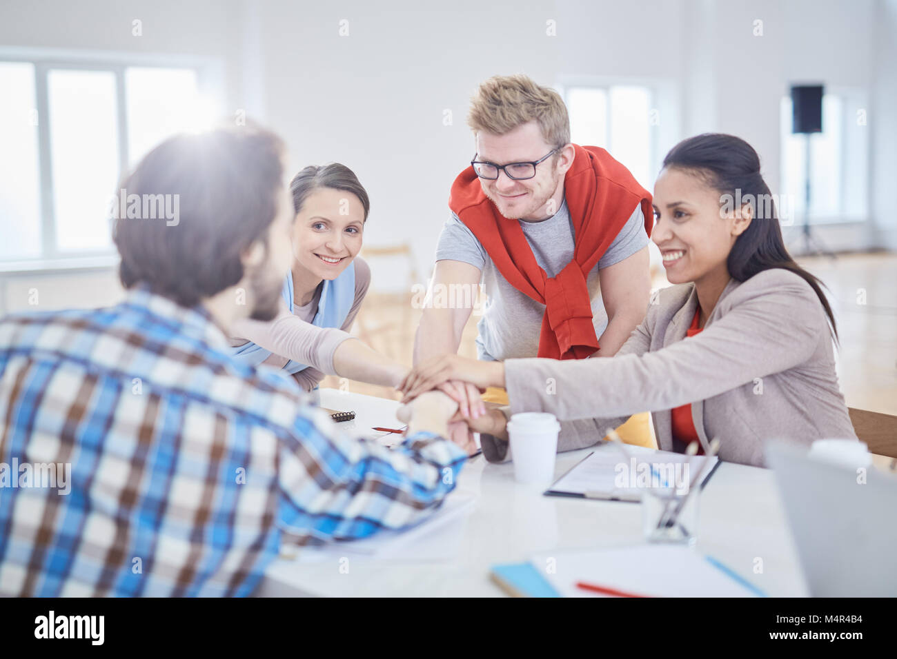 Teambuilding man hi-res stock photography and images - Alamy