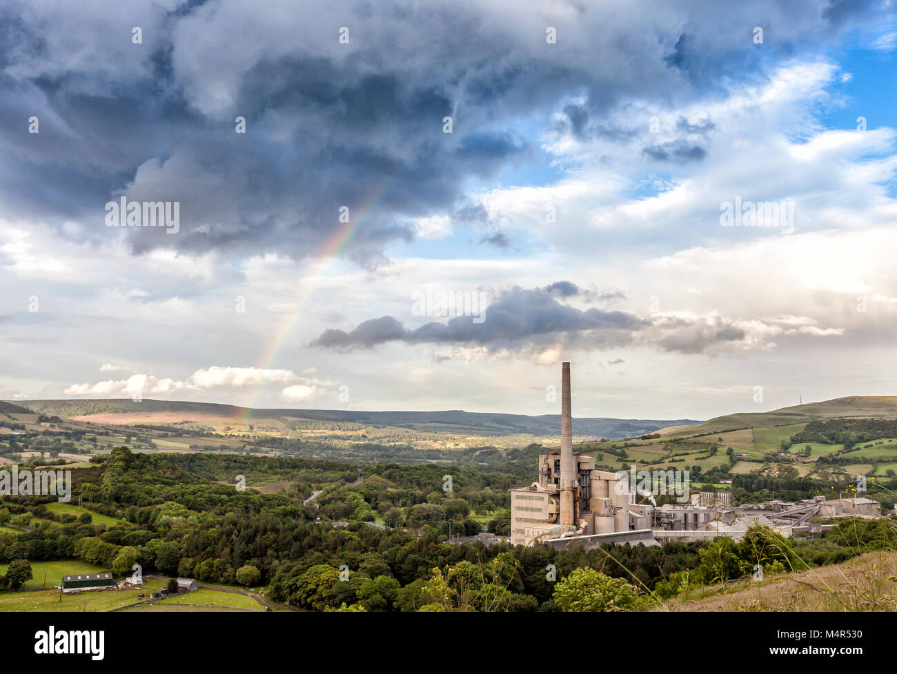 cement works in Peak District National Park, Derbyshire, England Stock ...