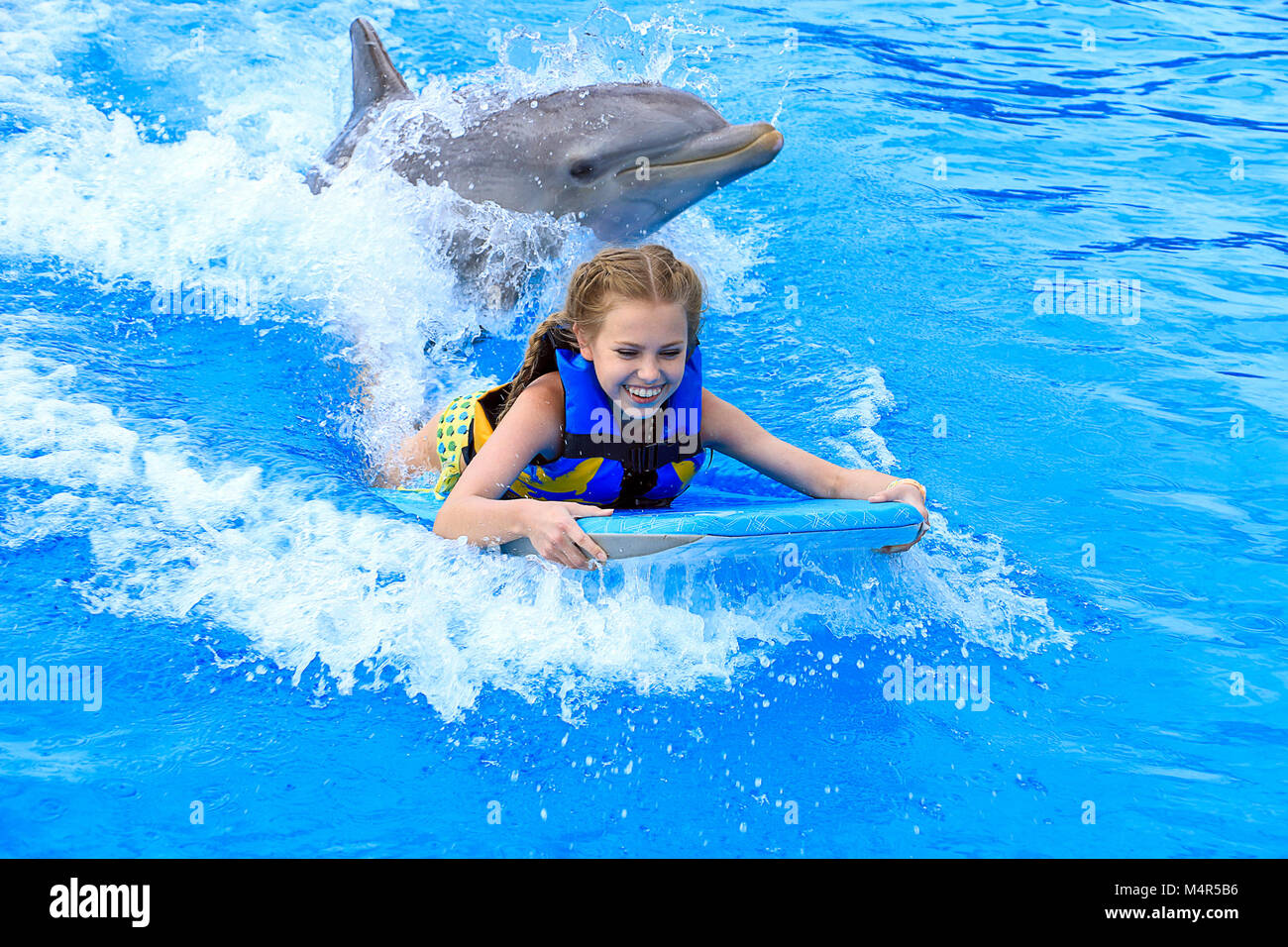 Dolphin smiling fish hi-res stock photography and images - Alamy