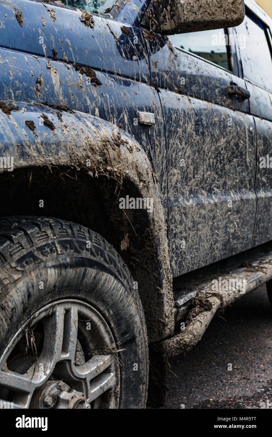 Side view of the dirty car Stock Photo - Alamy