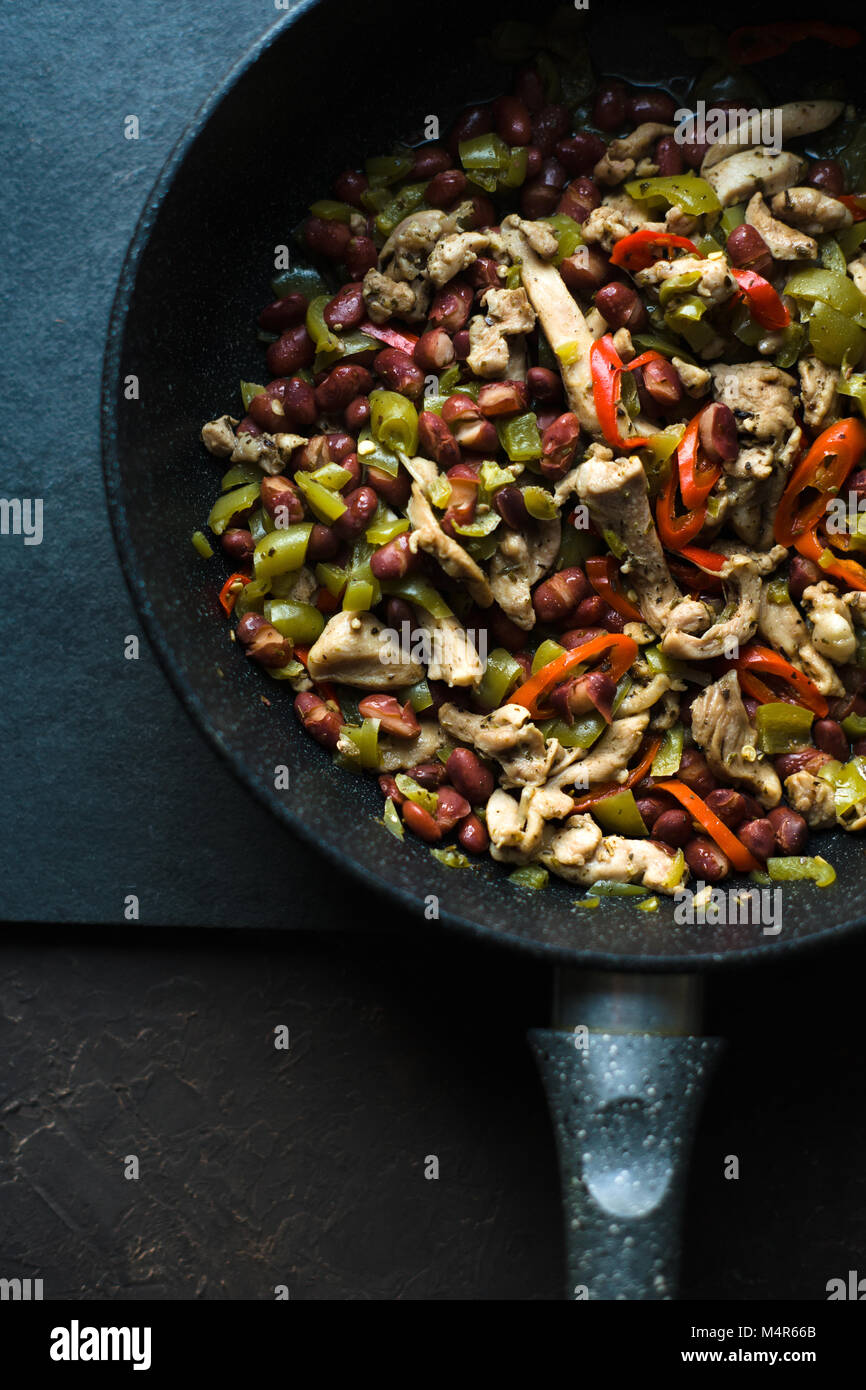 Frying pan ready fajita close hi-res stock photography and images - Alamy