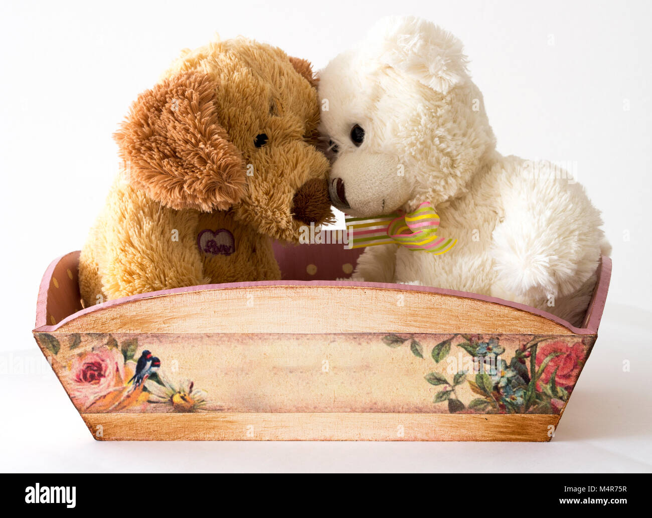 Team help animal bear hi-res stock photography and images - Alamy