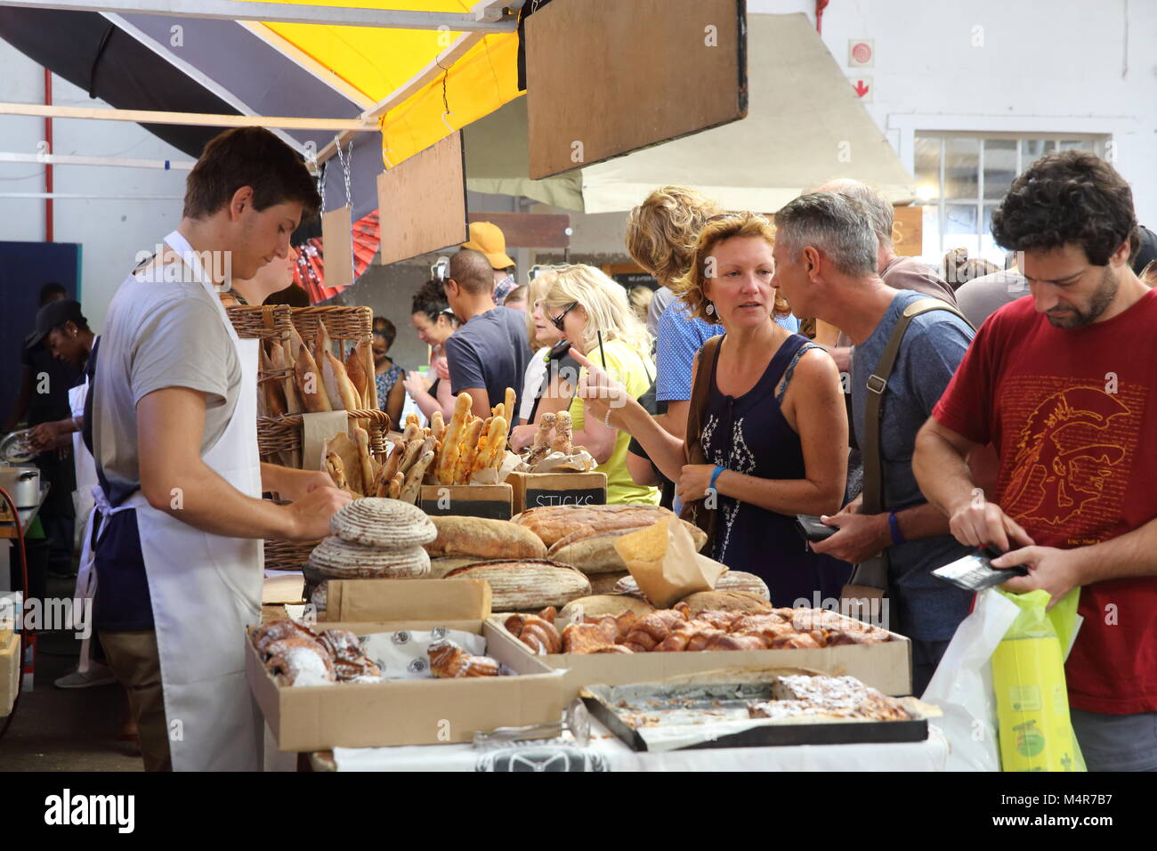 Local bakery stalls stall hi-res stock photography and images - Alamy