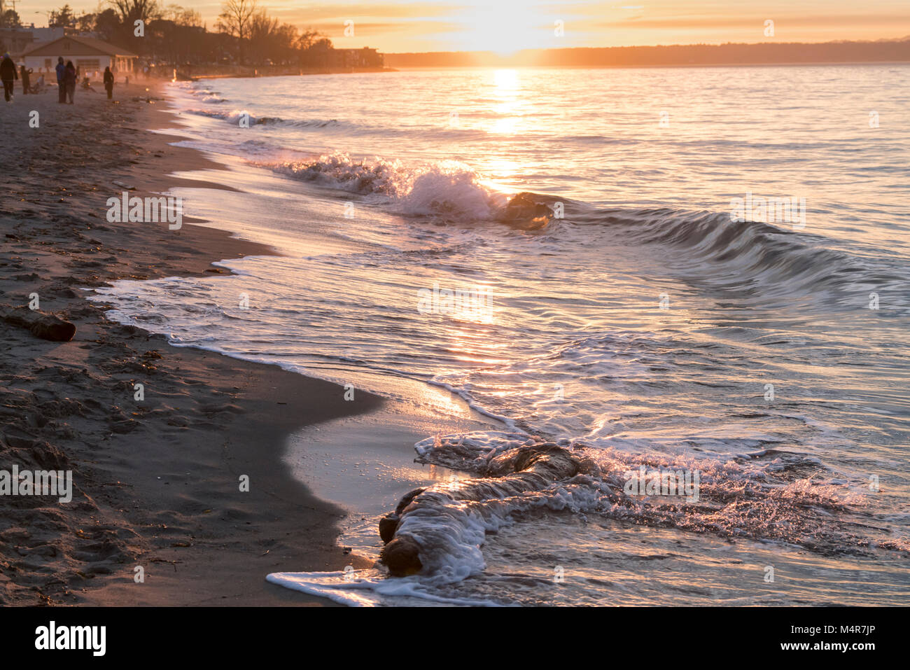 Wave sunset surf hi-res stock photography and images - Alamy