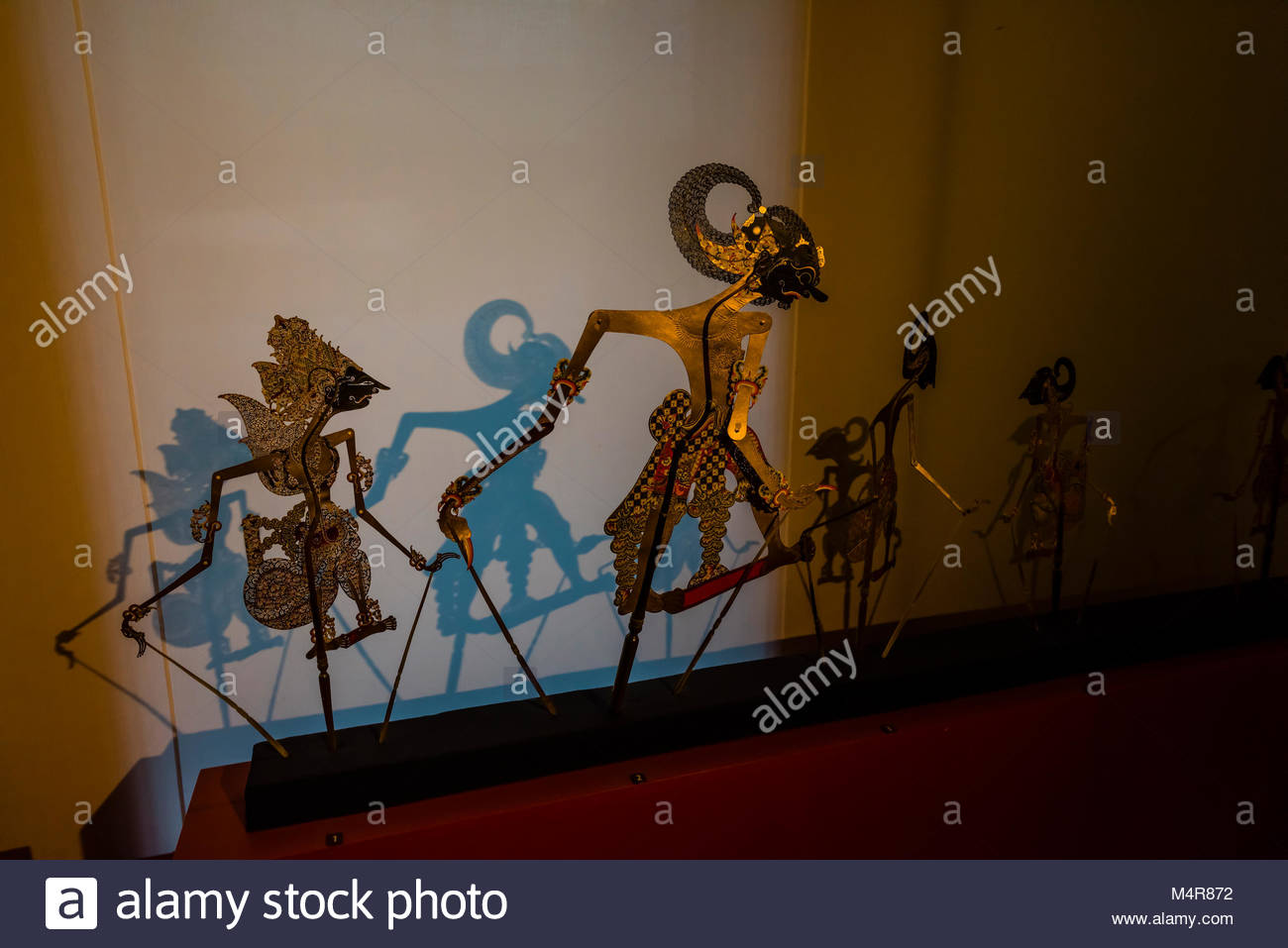 Shadow Puppets Stock Photos & Shadow Puppets Stock Images - Alamy
