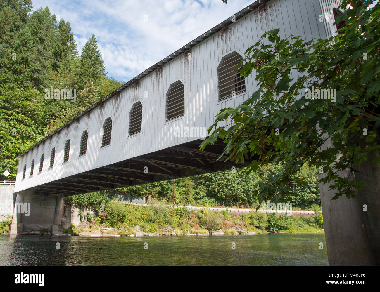 Goodpasture Covered Bridge over the McKenzie River near Springfield ...